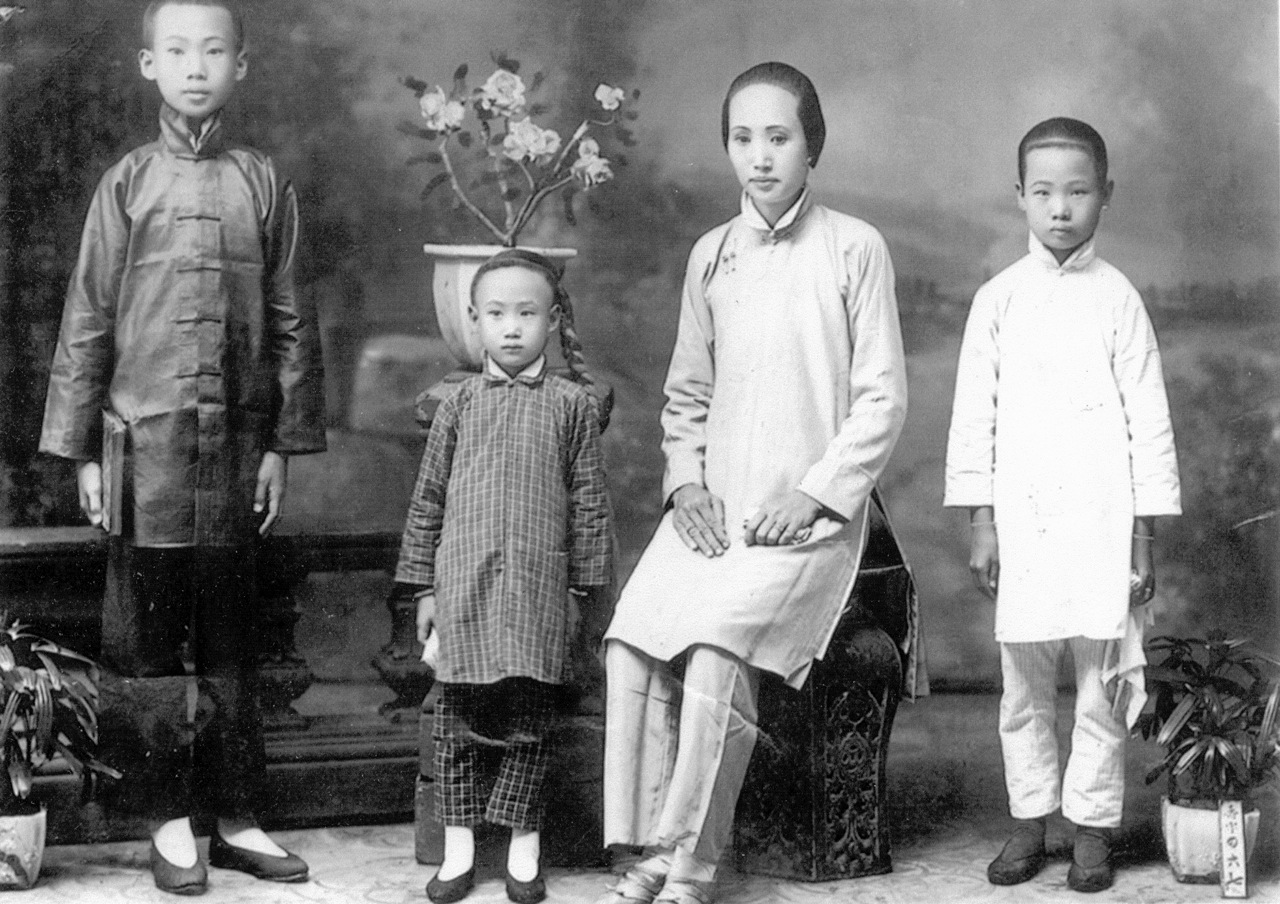 Lum Family Story « Nicey Ricey